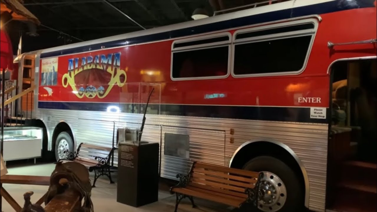 Alabama's Silver Eagle Tour Bus - Tuscumbia, AL - YouTube