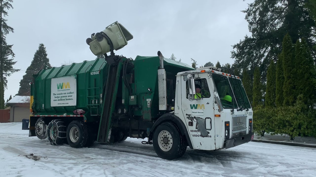 Waste Management Mack LE Amrep Octo Garbage Truck In The Snow!! - YouTube