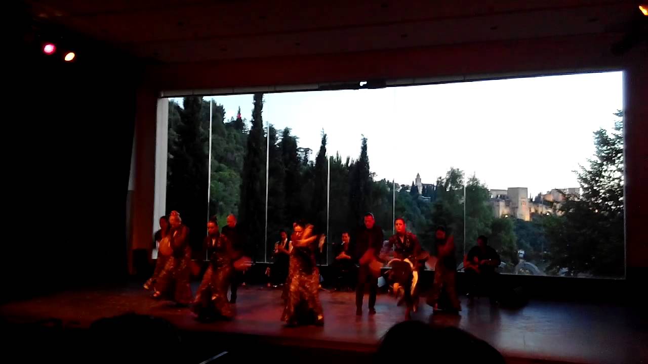 Espectáculo Flamenco. Cueva La Chumbera. Sacromonte. 27/06/14 - YouTube