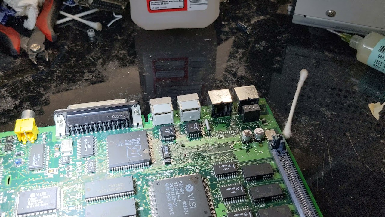 Troubleshooting a Mac tv / LC 520 / Performa 550 - YouTube