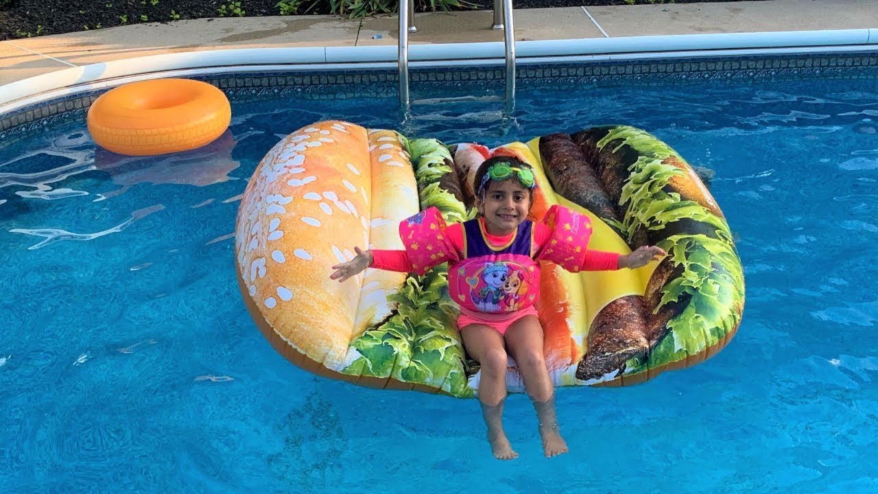 Sally play and Swim at the pool - YouTube