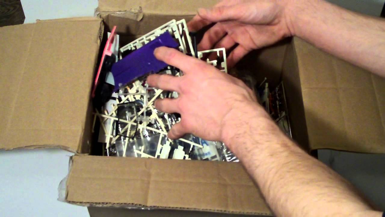 eBay Junkyard Box + 4 New Model Kits - YouTube