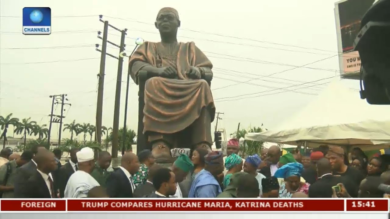 Gov. Ambode Unveil A New Statue Of Late Chief Obafemi Awolowo |Dateline ...