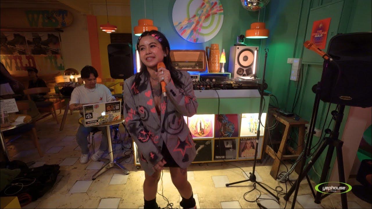 Maiitypixie - The Secret *LIVE* @ Midori Music Bar In Bangkok, Thailand - YouTube