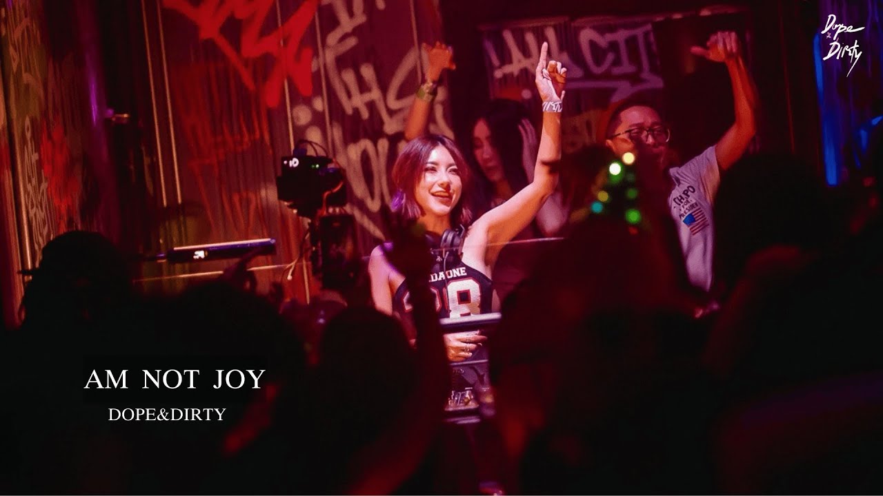 AM NOT JOY I BAILE FUNK, JERSEY CLUB, MIAMI BASS, UKG LIVE SET - YouTube