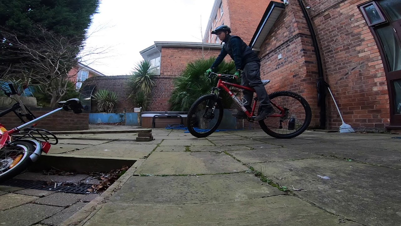 Backyard Trial/jibbing - YouTube