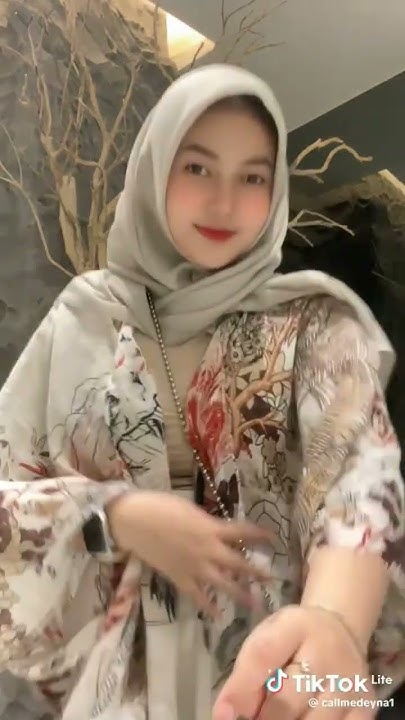 Hijab cantik tik tok #tiktokfyp #tiktok - YouTube
