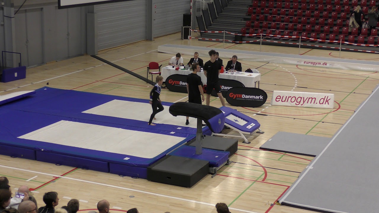 Minidrenge - Trampet - YouTube