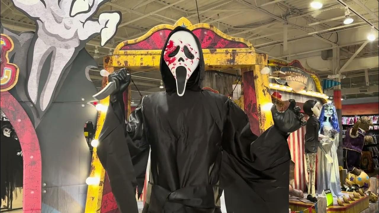 Deluxe Ghostface Animatronic (Spirit Halloween 2024 Display) - YouTube