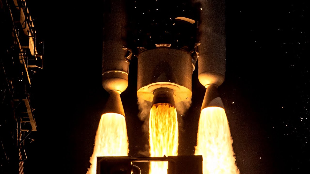 Atlas V Night Launch