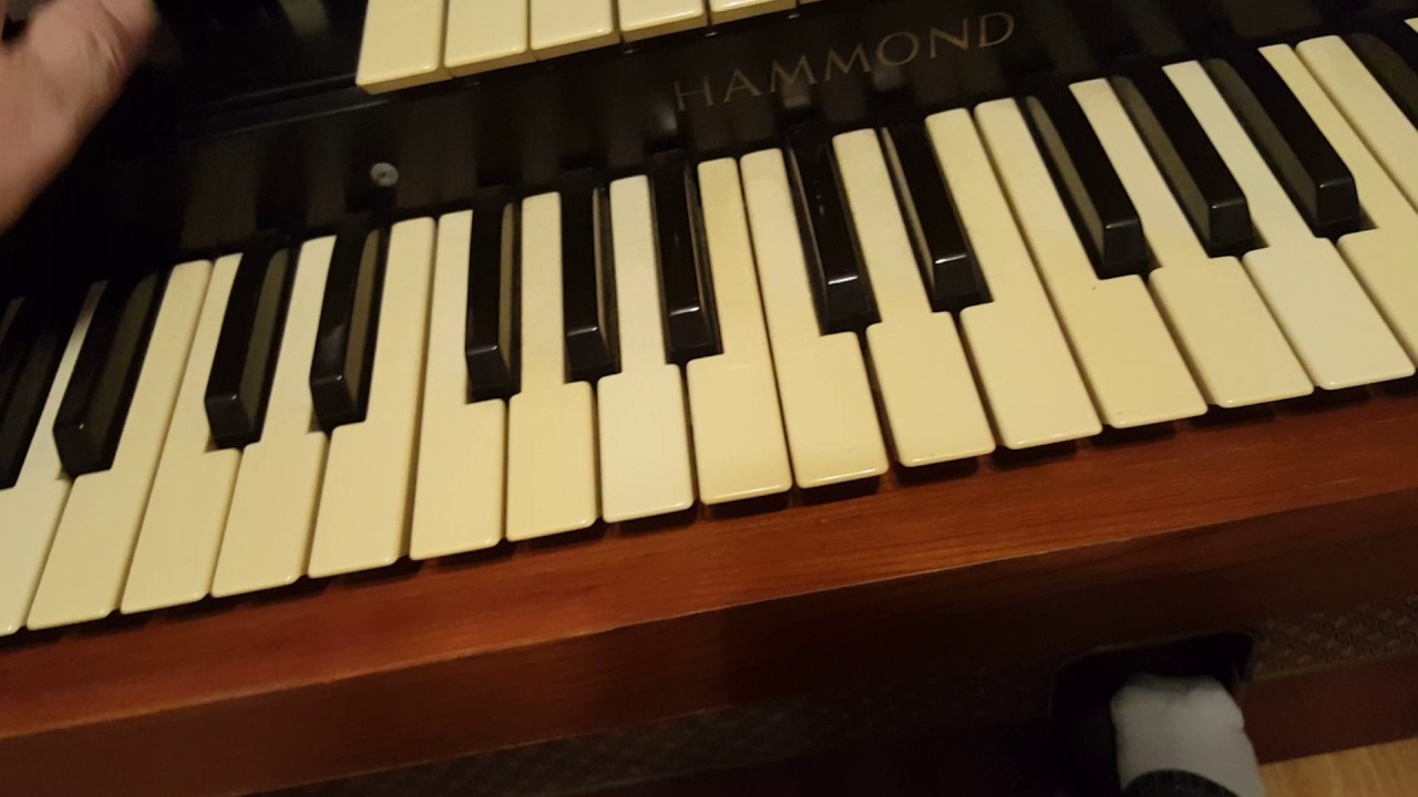 1966 Hammond A-103 - YouTube