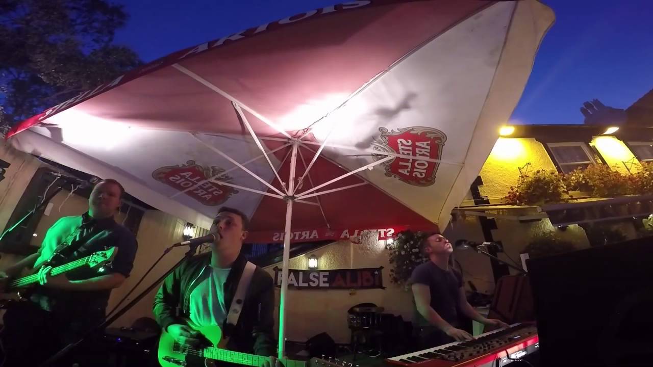 False Alibi @ HeadStock 2016 - YouTube