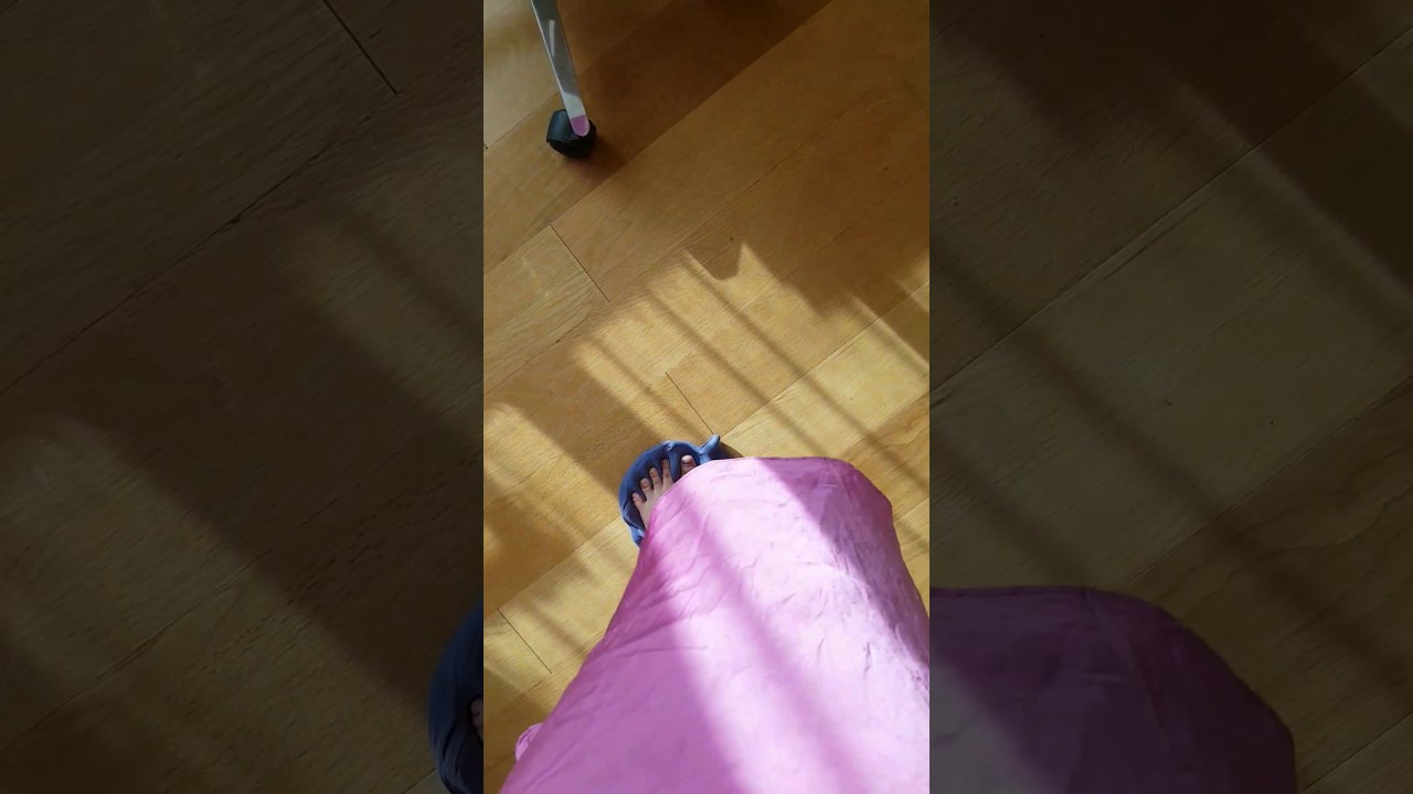 Try touching slime with your feet (this girl is so stupid) - YouTube