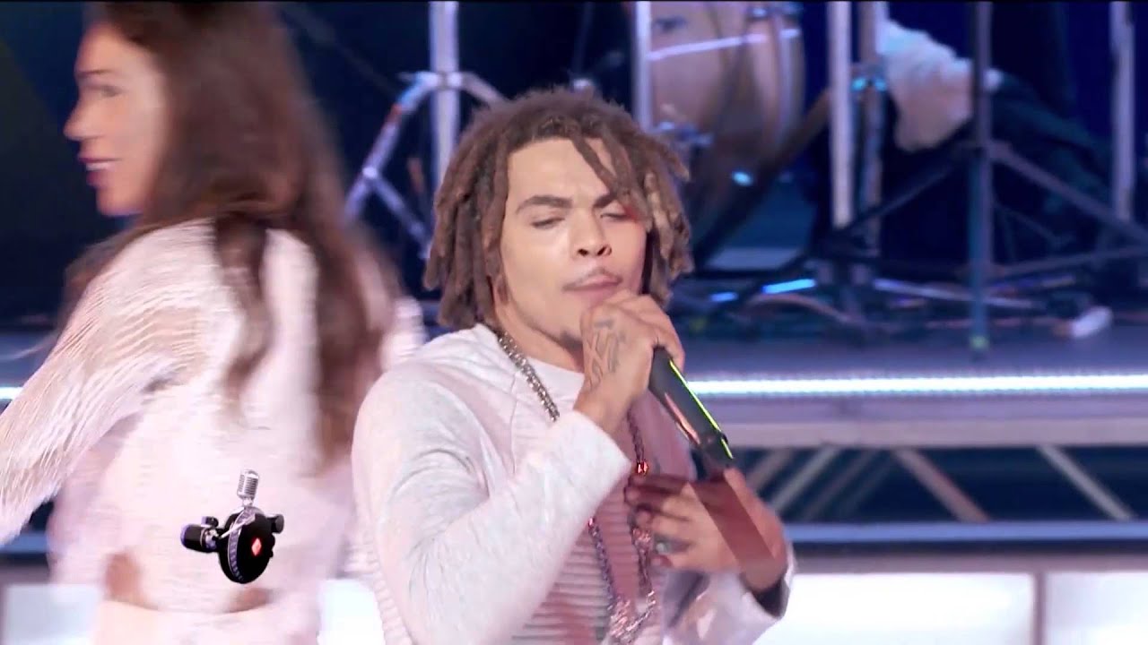 Super Jay feat. Nina Ferreras & Trend - All I Want (Live) - YouTube