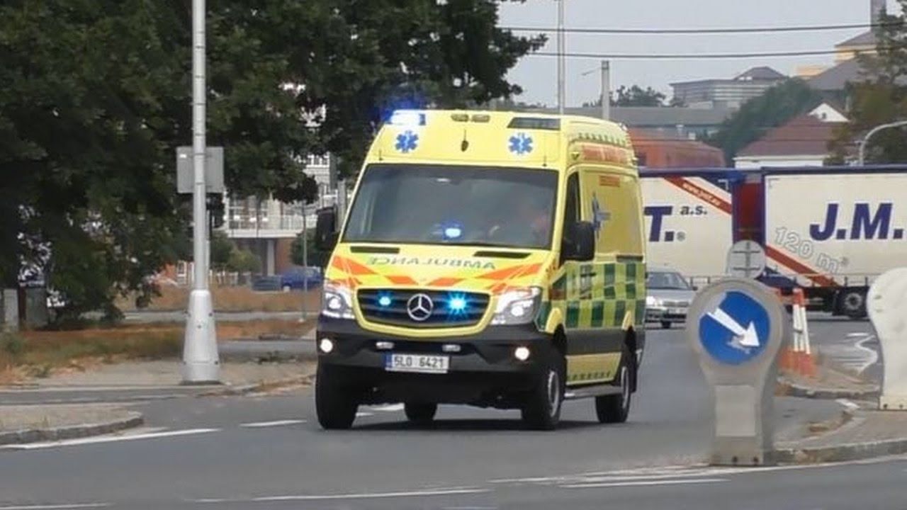 ZZS Libereckého kraje - Průjezd vozidla Mercedes-Benz Sprinter 4x4 ...