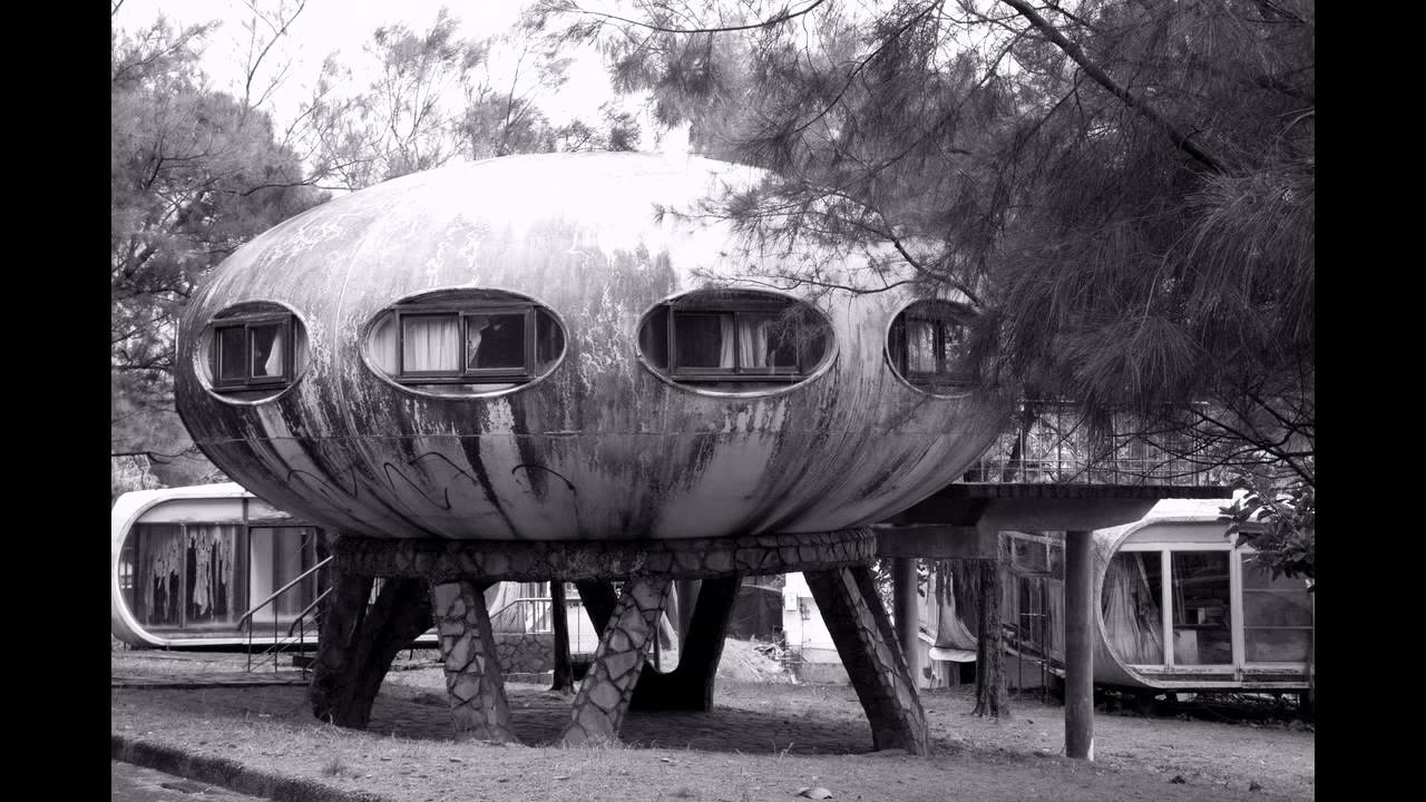 Taiwan, Wanli town, abandoned UFO village - YouTube