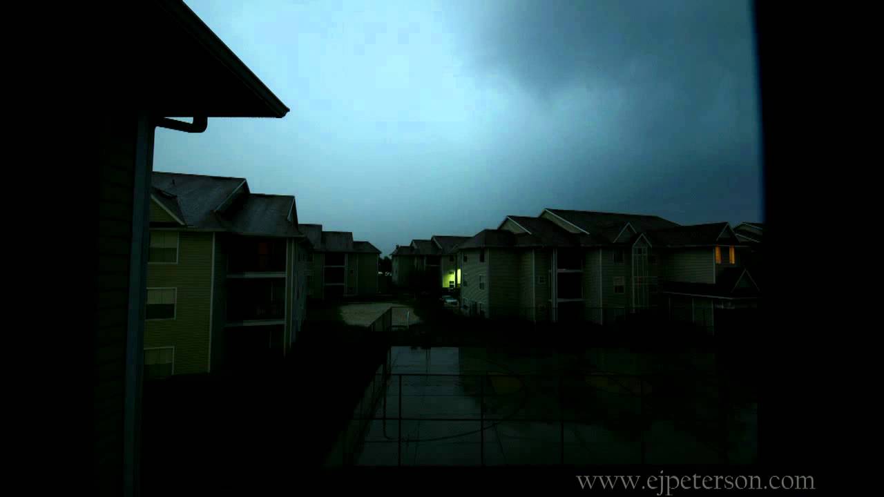 Crazy Lightning storm in lightning alley Nikon d7000 - YouTube
