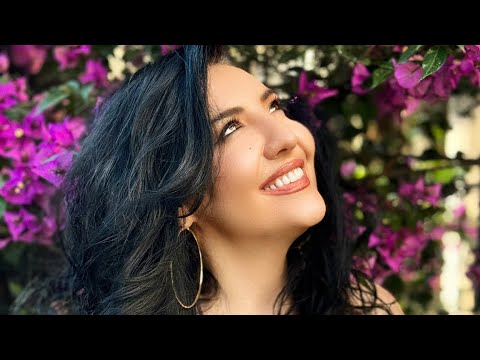 Burcu Göktürk-Güzel bir göz beni attı bu derin sevdaya