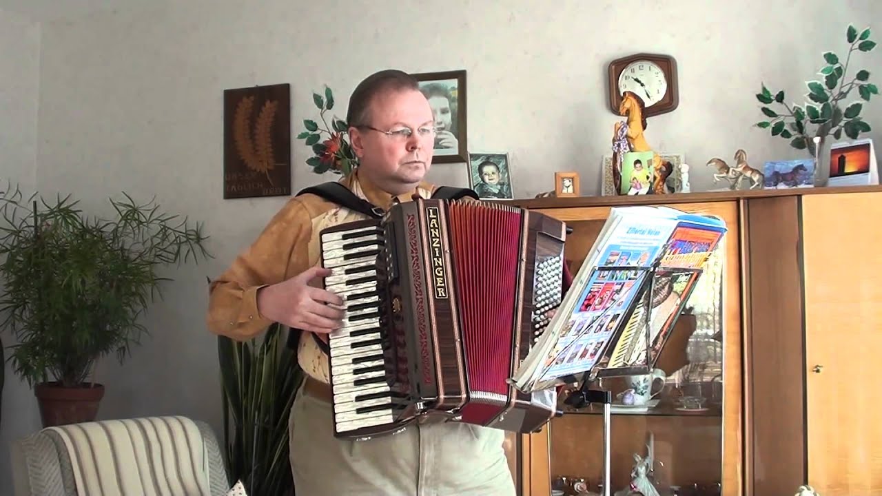 "Auf der Autobahn" - (Slavko Avsenik) Lied aus Slowenien, Oberkrain ...