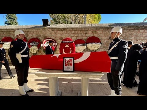 Fatih camii cenaze bilgilendirme 24-10-2022-şehit başkomiser Alim Nar ve merhum Fatma Süslü