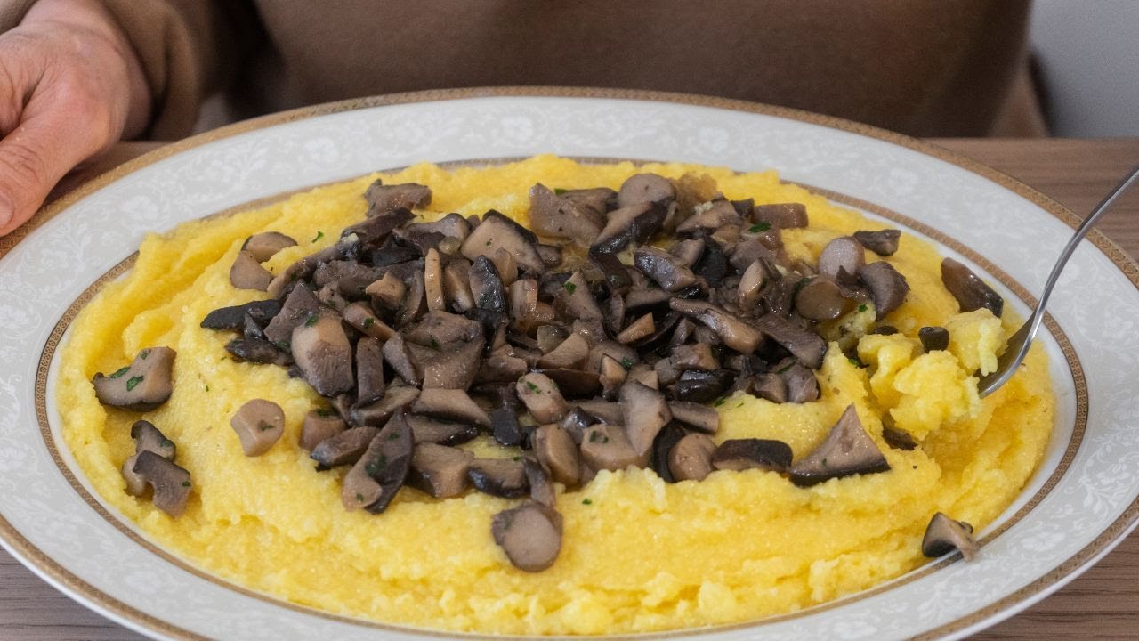 Polenta perfetta e morbida: ricetta invernale sfiziosa, cucinala in ...