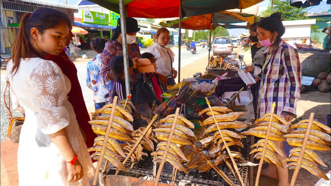 Countryside Street Lunch And Market Food In The City - Takeo Street ...