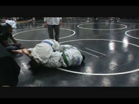 Corey Duran v. Robert Doucette Open Weight Blue Belt Finals Michigan ...