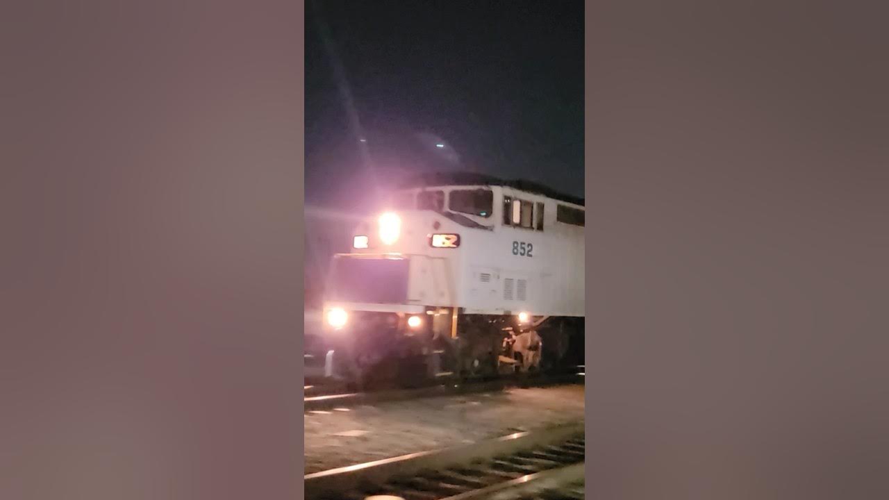 SCAX 852 in Claremont #metrolink #shorts - YouTube