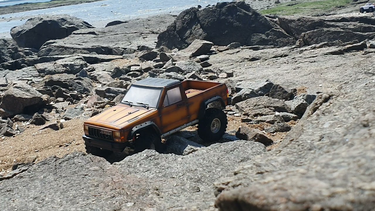 1/10 off Road | Vanquish VS4-10 Jeep comanche - YouTube