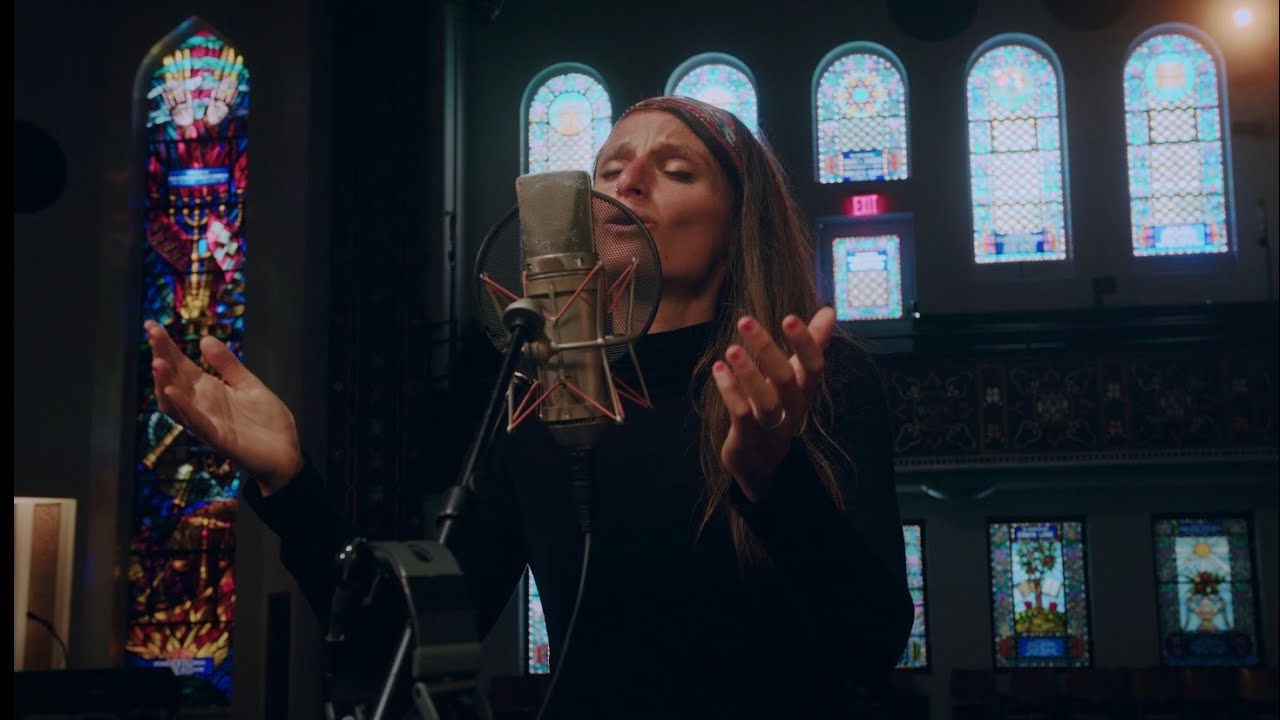 Karov L'Shavateinu - Rabbi Deborah Sacks Mintz - YouTube