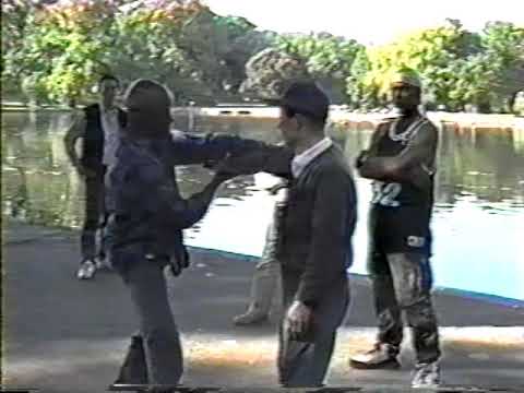 A Precious Video of Late Master Zhang's Tai Chi Push Hands! 先師張振華先生(師承傅鍾文大師)于紐約與黑人拳友推手實錄-以小搏大, 以弱制強!