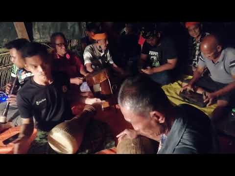 Wayang Kulit Kelantan - BERTABUH RAGAM - Titisan Paluan  Kumpulan Dollah Baju Merah