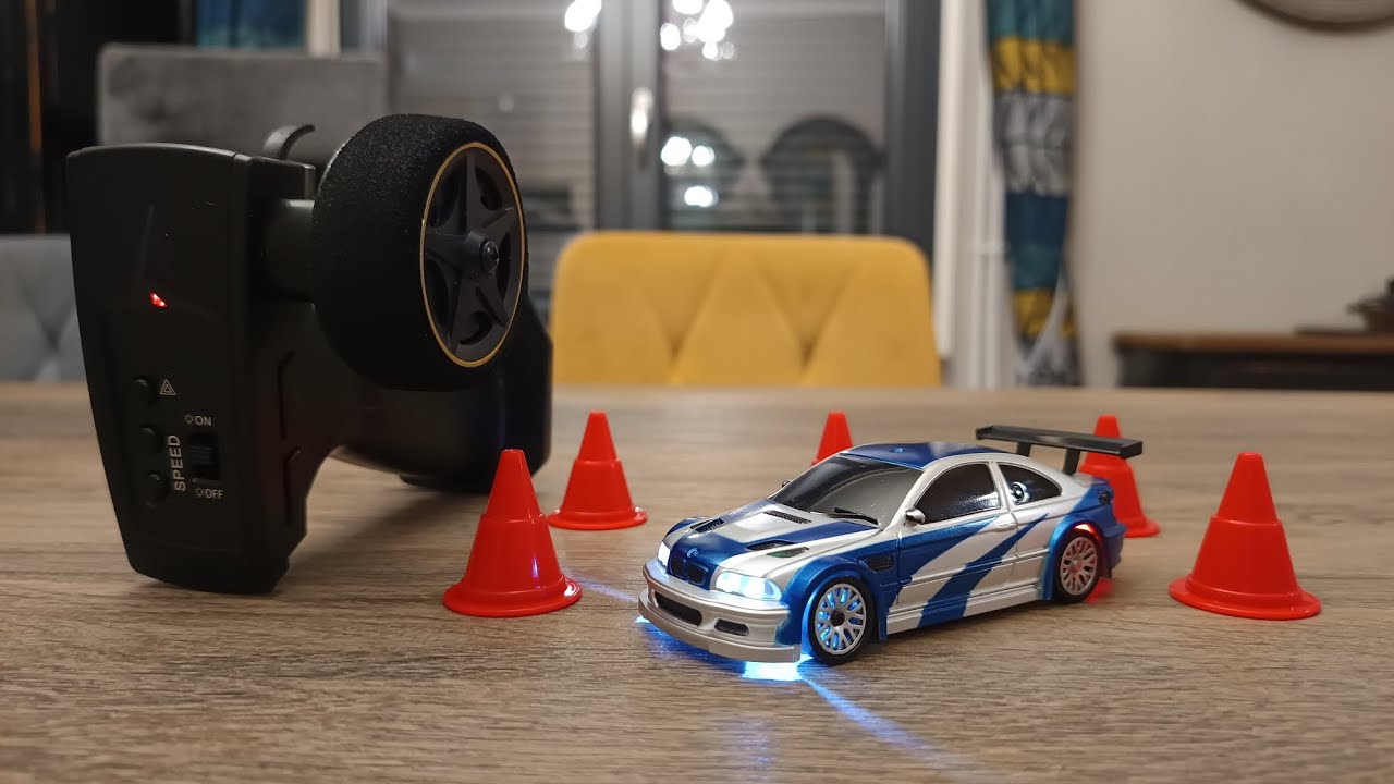 Jiabaile 1/43 BMW M3 (4302) First Drift, Training. - YouTube