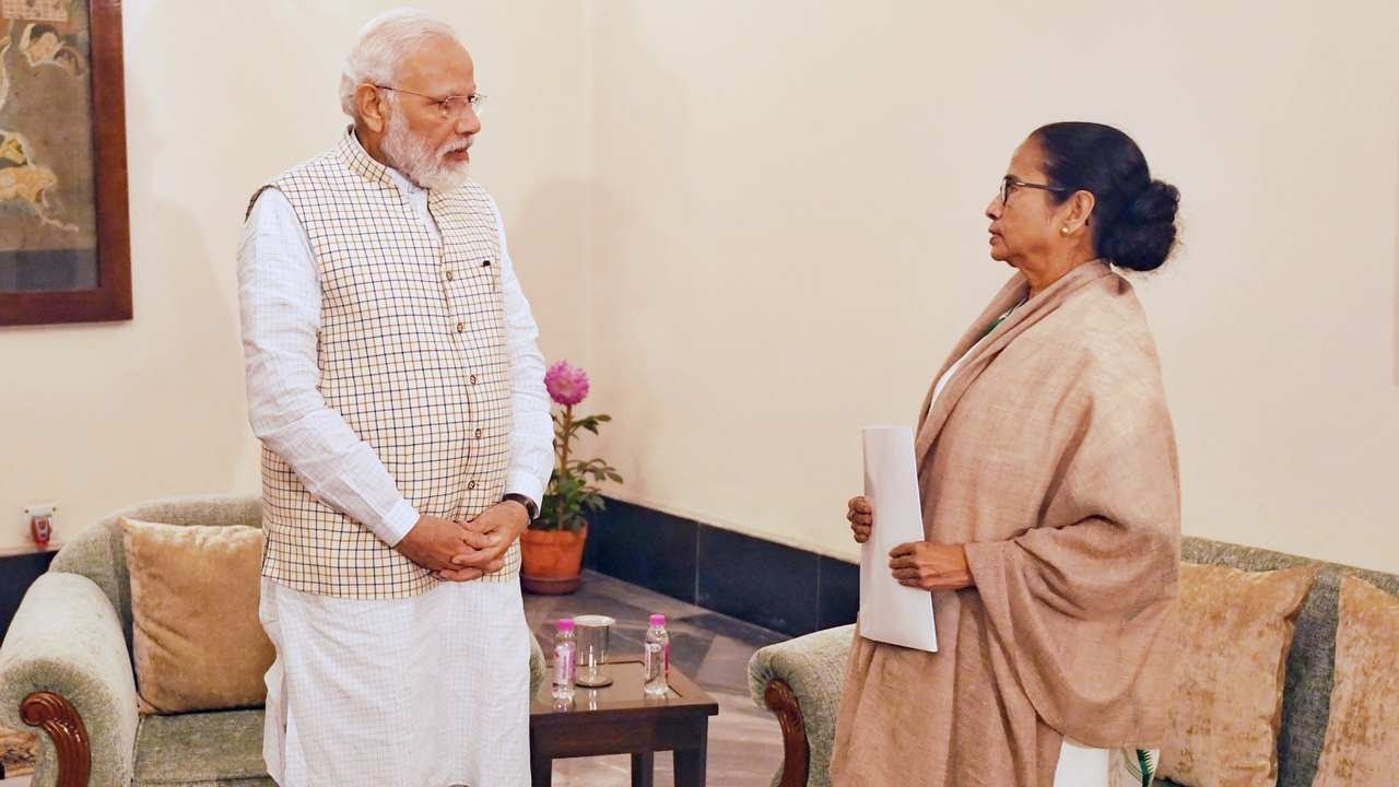 Mamata Vs Modi- फिर ममता ने चल दिया नया दांव, केंद्र की नहीं मानी बात ...
