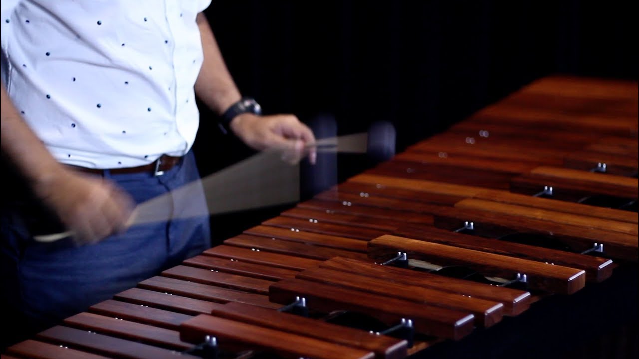 Concerto in A minor by Johann Sebastian Bach BWV 1041 - YouTube