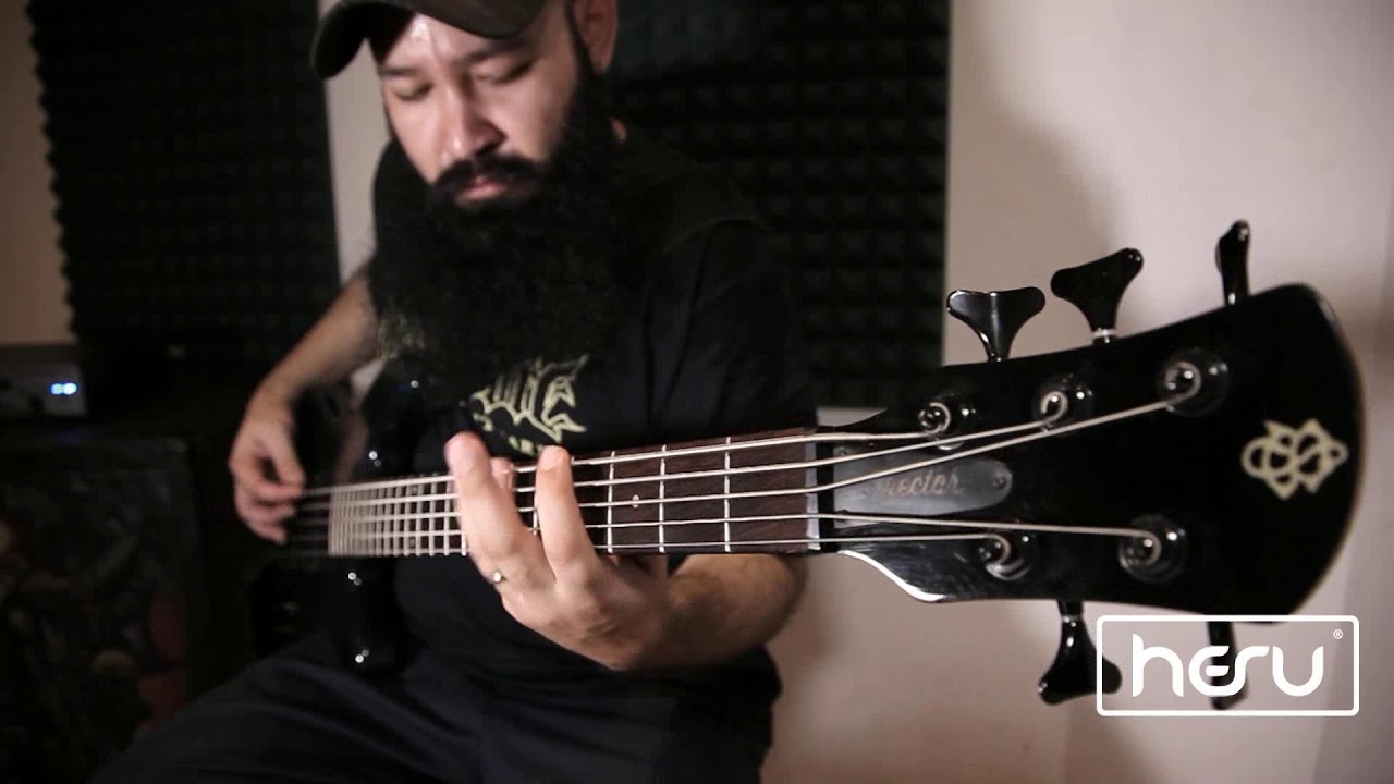 Rig Rundown - Juan Aviles [Bass] performing "End of a Nightmare" - YouTube