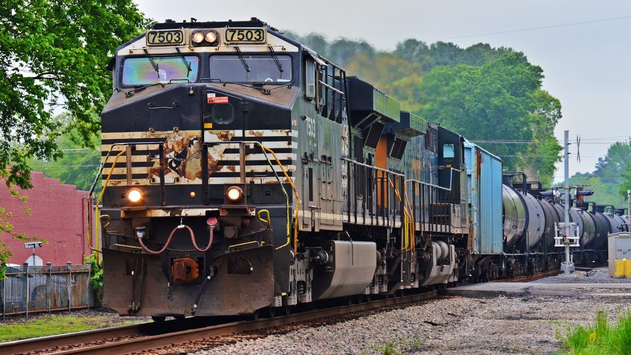 NS 7503 Leads CSX B797, Meets M524, and a Horn Salute from X212 - 04-18-24 - YouTube