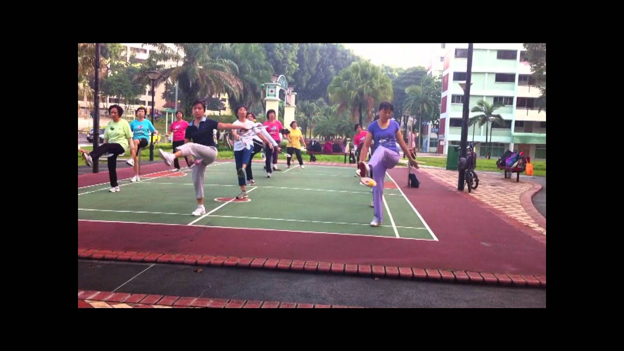 Winnie Chui plays Taiji Rouli Ball in Singapore - YouTube