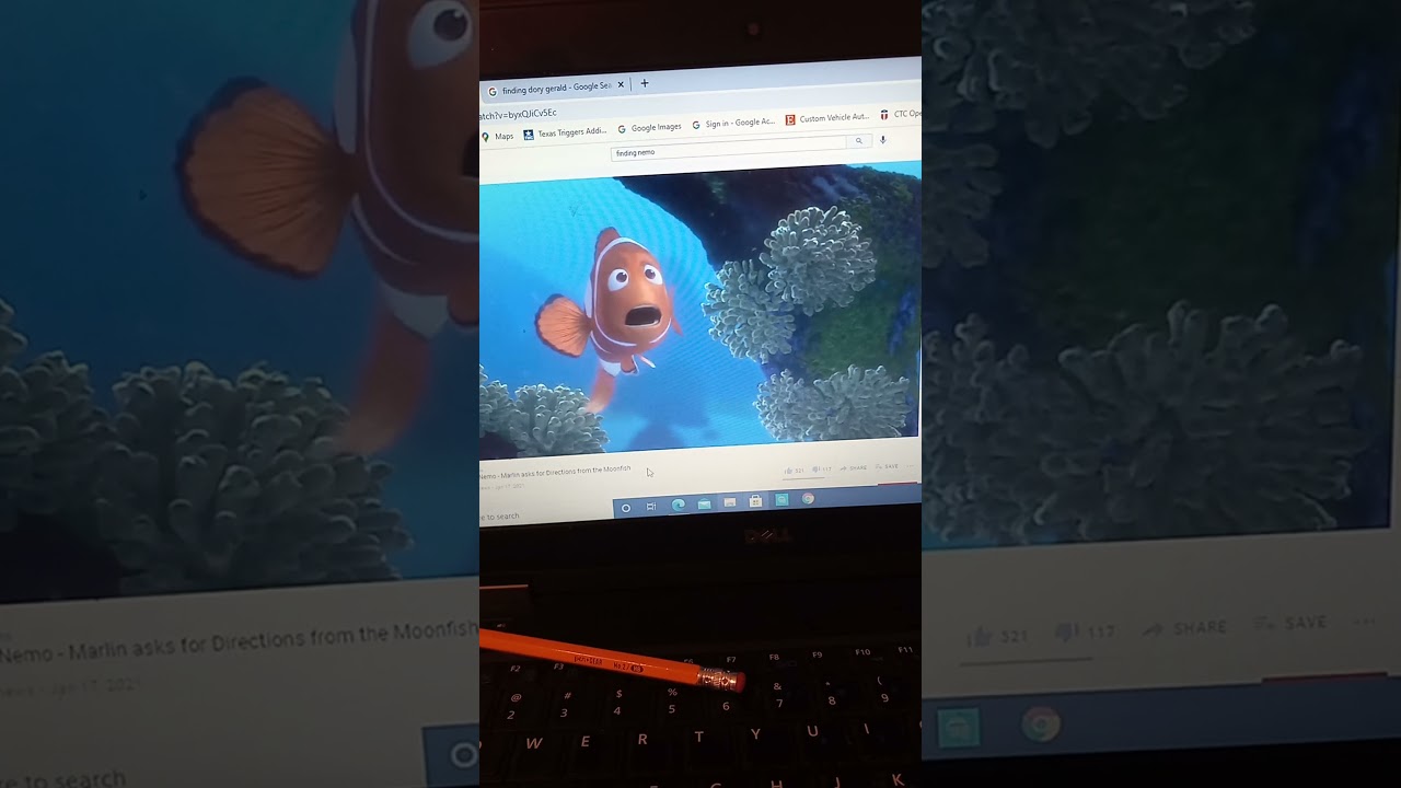 finding Nemo 2003 voice actor john ratzenberger as school fish and none ...