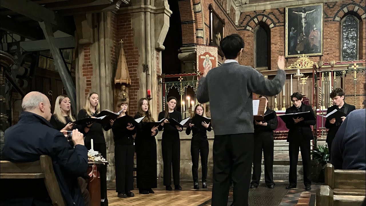 The Shepherds’ Carol (Sung by Bristol Madrigal Soc) - YouTube