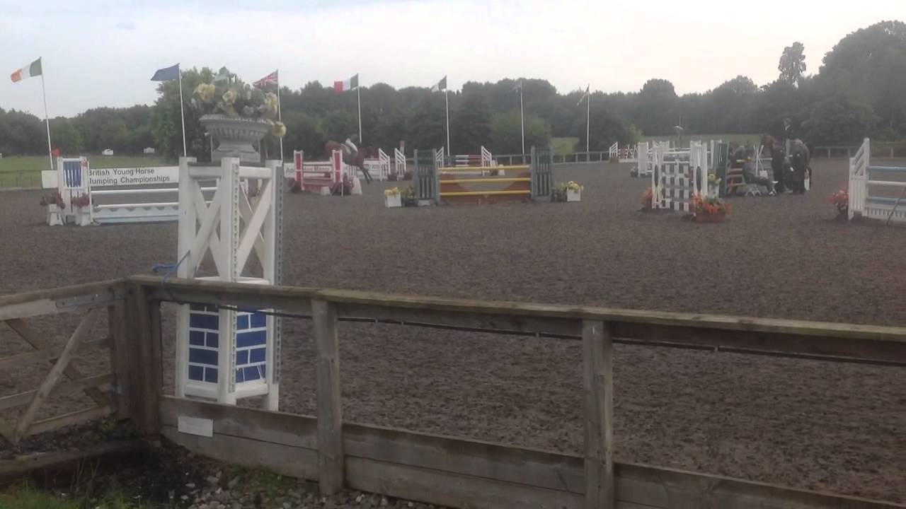 Holly Brougham and Elvis - YouTube