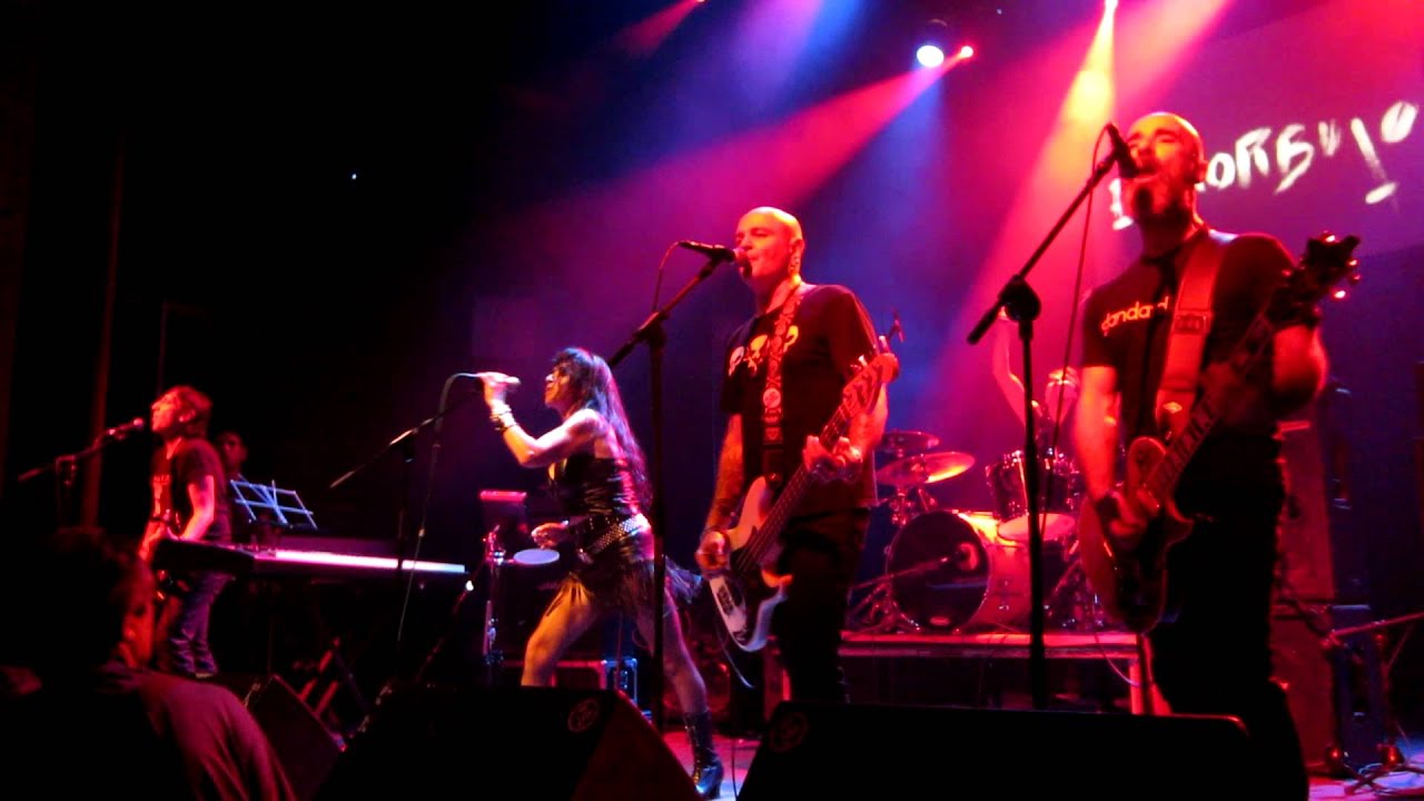 Ana Curra - Adios reina mia - Kafe Antzokia 18.08.2012 - YouTube