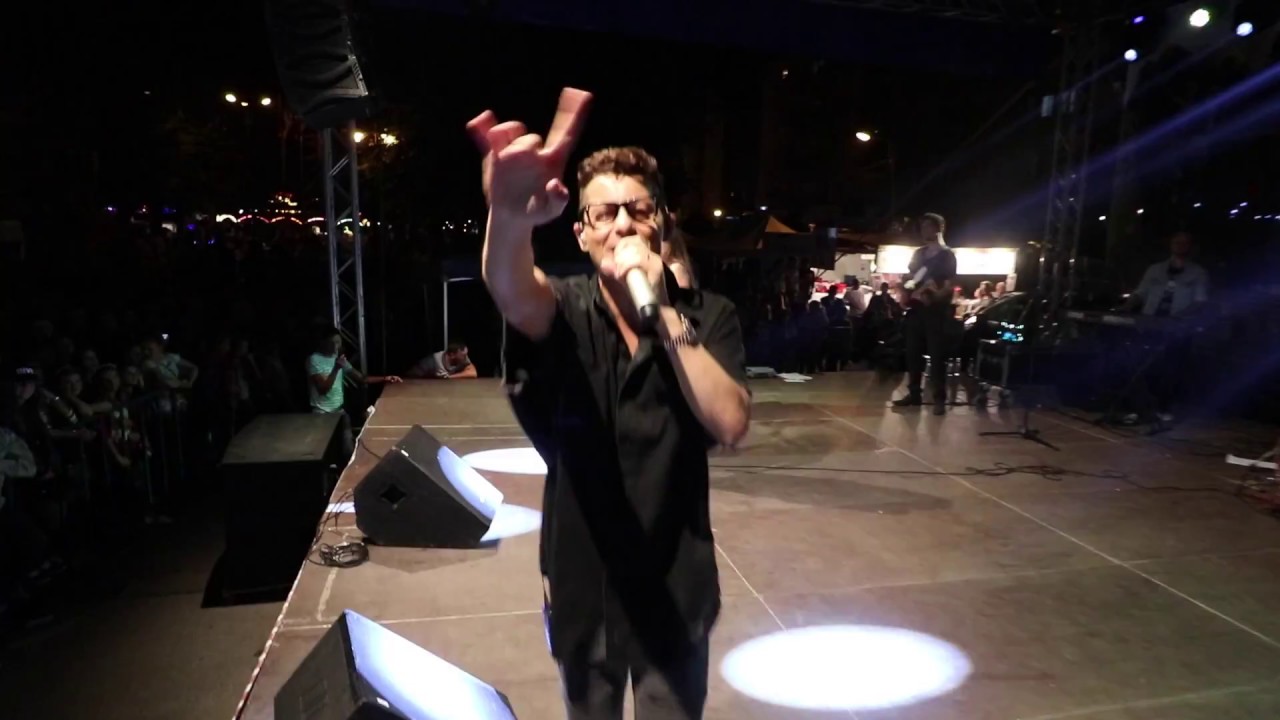Adrian Sina & Akcent Live Band - Noi Simtim La Fel // Campeni Iulie ...