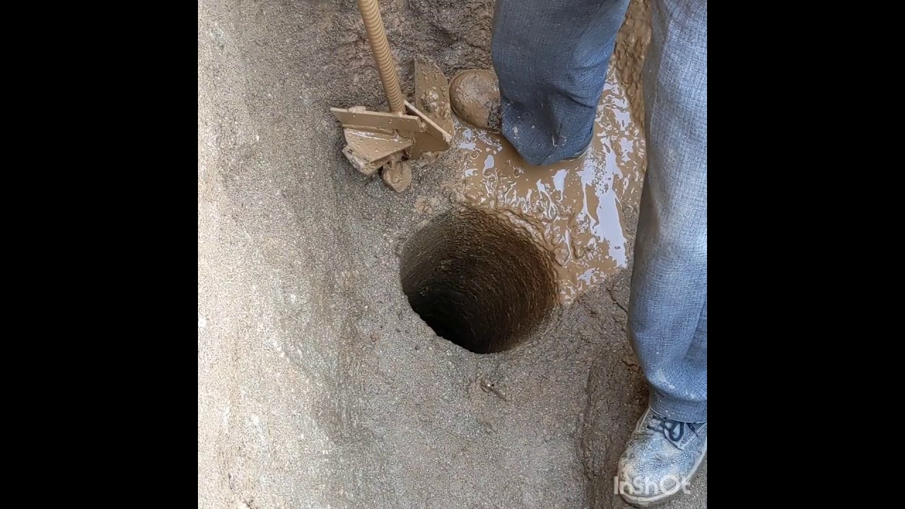 Earth Pit Digging Machine - YouTube