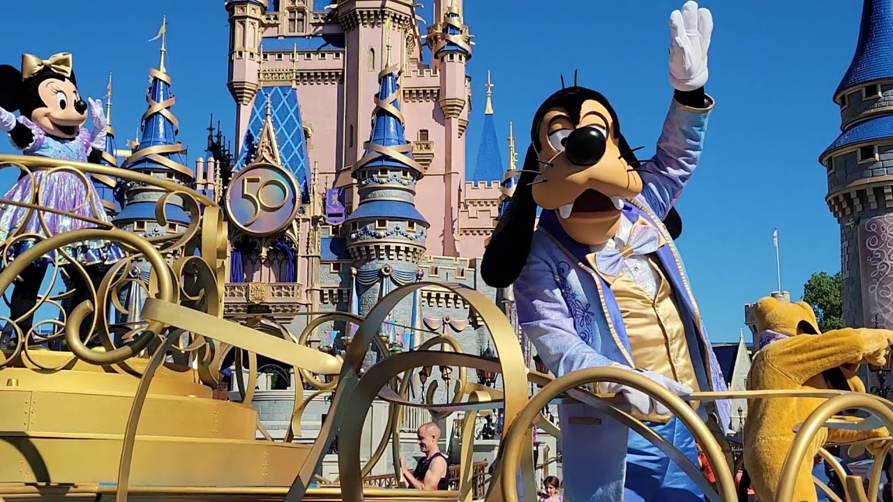 Walt Disney World 😃 Parade Float Mickey's Celebration Cavalcade 50th ...