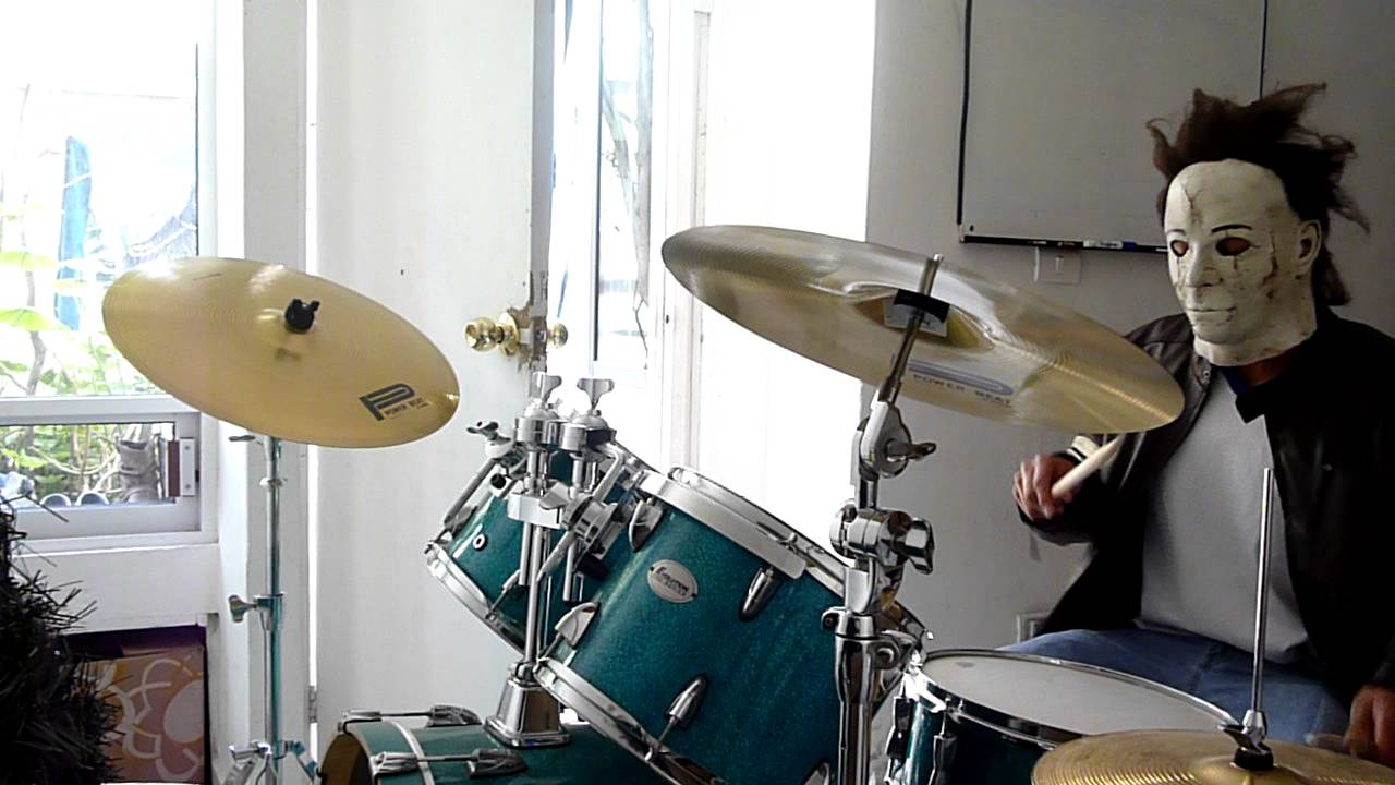 tre cool with mask 2012 - YouTube