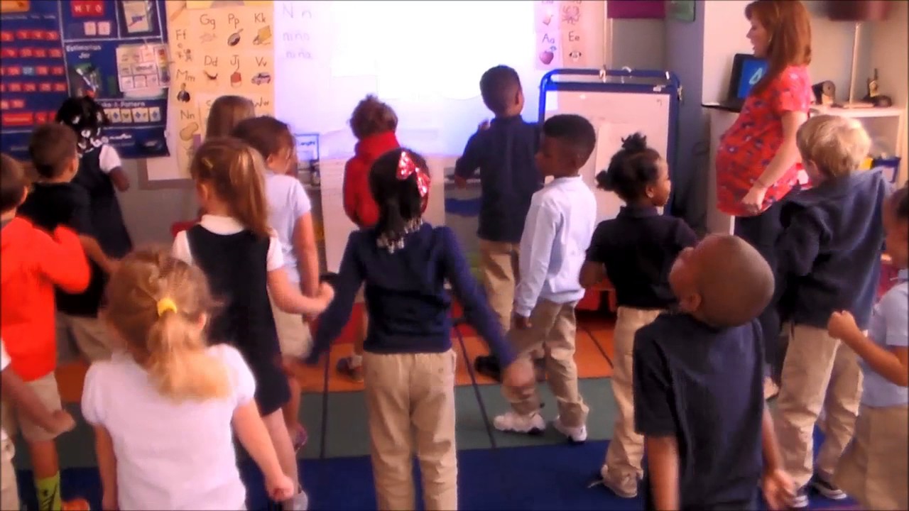 Using Movement to Count to 100 - Kindergarten - YouTube