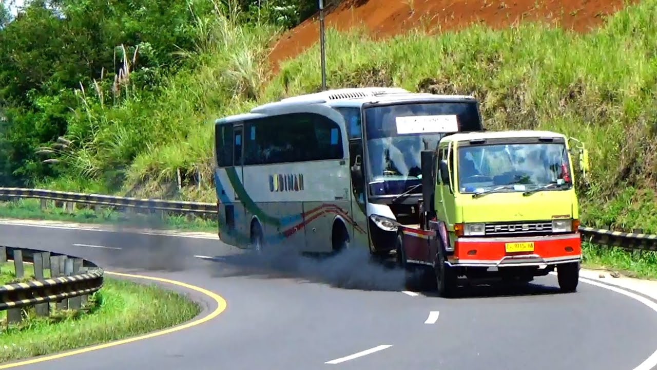 bus budiman gugur dalam tugas pulang di bawa derek - YouTube