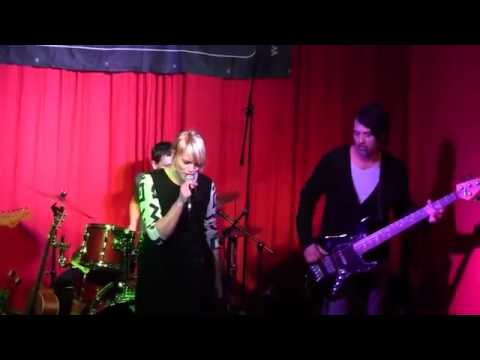The Resas - Broken