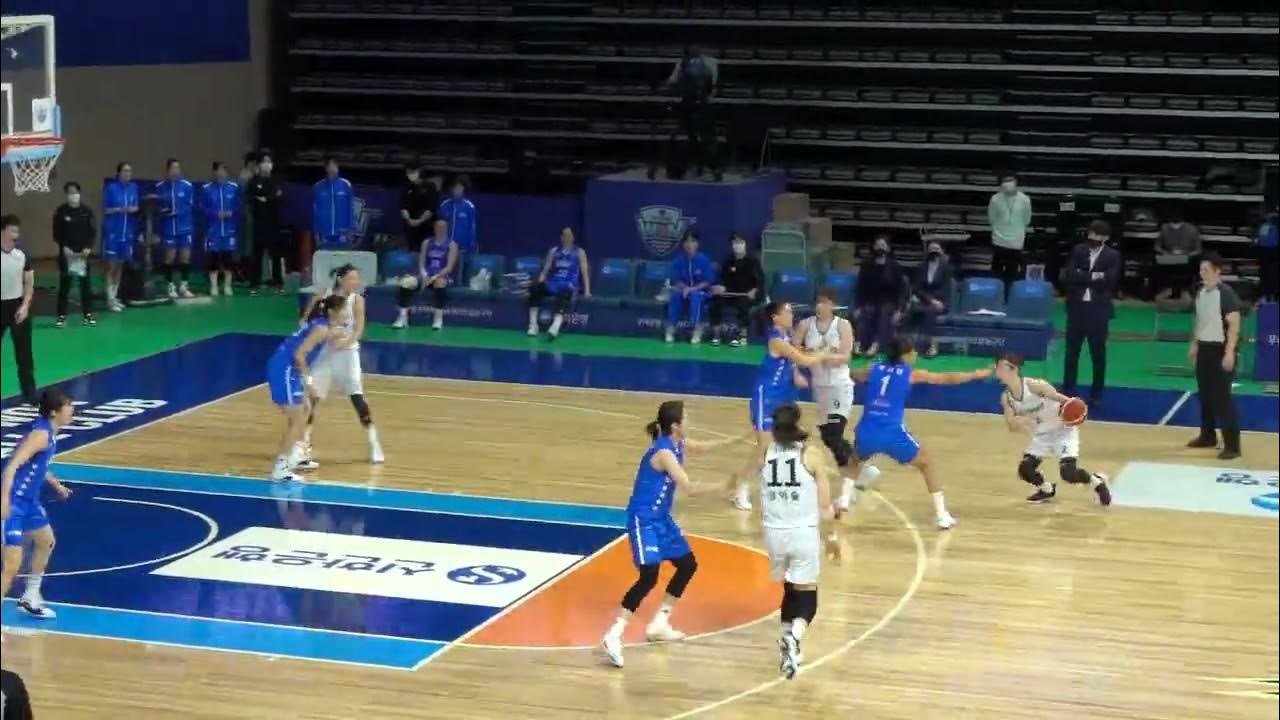 WKBL 우리은행WON KB스타즈전 4Q 종료 Woori bank WON Korea Pro Basketball - YouTube